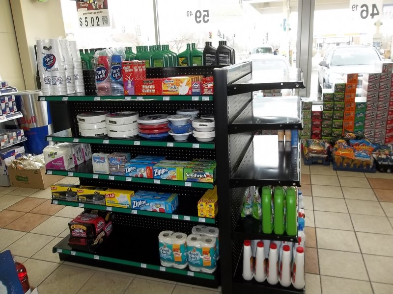 Madix Gondola Shelving & Black Gondola Shelves for Convenience Stores Madix Gondola Shelving & Black Gondola Shelves for Convenience Stores