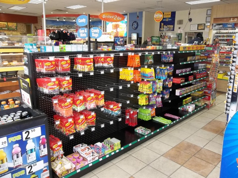 Madix Gondola Shelving & Black Gondola Shelves for Convenience Stores Madix Gondola Shelving & Black Gondola Shelves for Convenience Stores